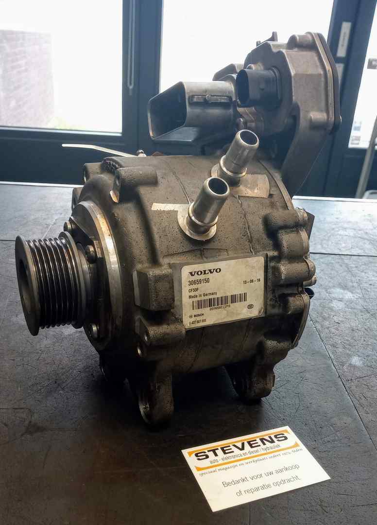 Revisie van Volvo V60 (155,157) ISG Bosch dynamo | Stevens Uden